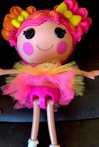 MGA La La Loop set Sweetie Candy Ribbon 2009 12” doll Large Size EUC ...