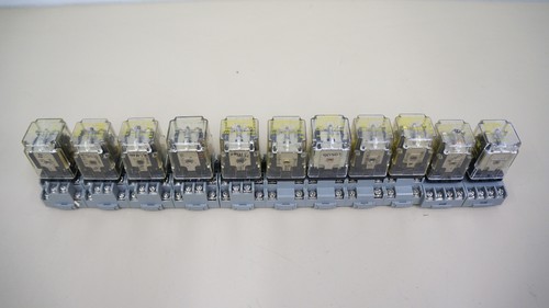 SQUARE D 15734 RELAY 11 PCS CLASS 8501 TYPE NR62 10 AMP 300V RELAY BASE ...
