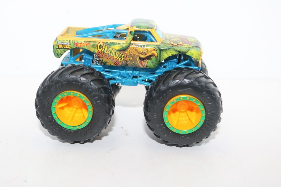 Hot Wheels Monster Truck 1/64 Monster Jam Chassis Snapper Snapping ...