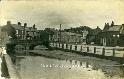 REAL PHOTOGRAPHIC POSTCARD OF THE OLD BRIDGE, GREAT AYTON, NORTH ...