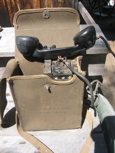 Signal Corps US Army Military Field Telephone EE-8-B Hand Crank Phone ...