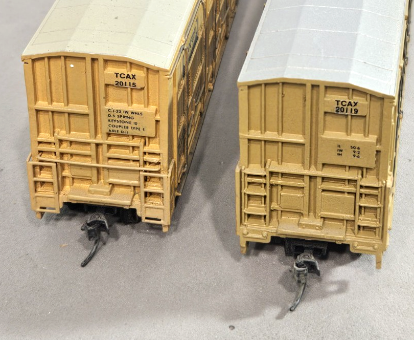 Set 2 HO Scale Walthers Canfor Thrall Door Box Car Lot Canadian Forest ...