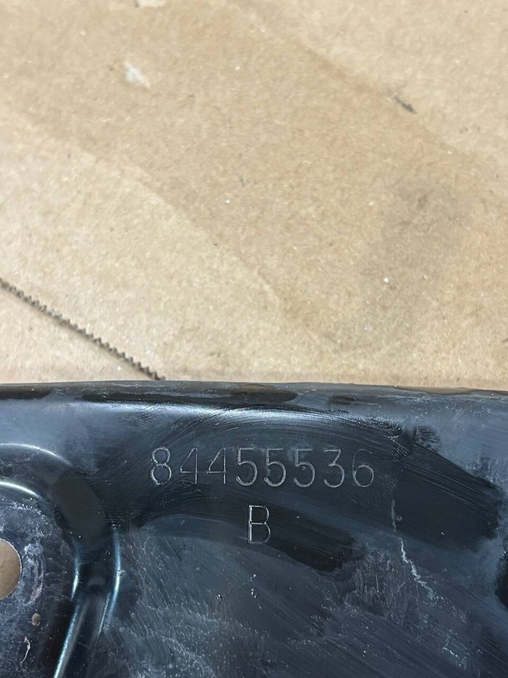 2019-2022 Chevy Silverado Front Passenger Side Wheelhouse Panel Bracket ...