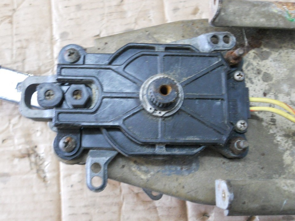 Johnson Evinrude Twin Engine Top Mount Control Box For Parts With One ...