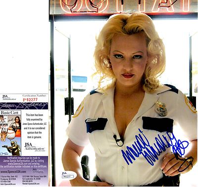 Wendi McLendon-Covey Signed 8x10 Photo w/ JSA COA #P92277 + PROOF Reno ...