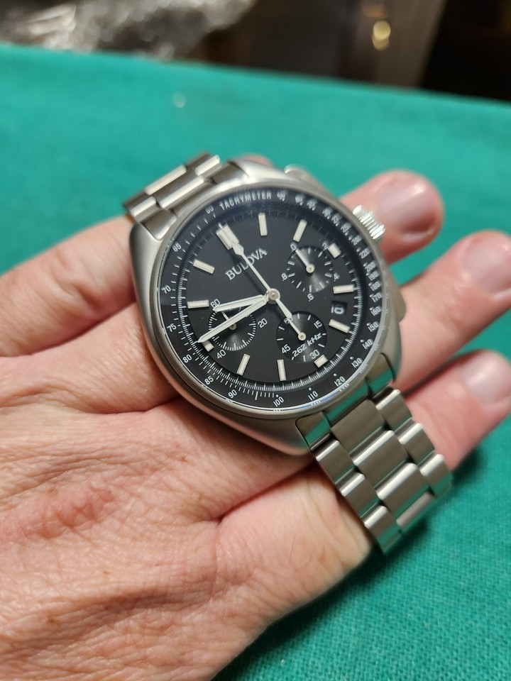 Bulova Lunar Pilot Moonwatch Apollo 15 special edition 262 kHz, 96B258 ...