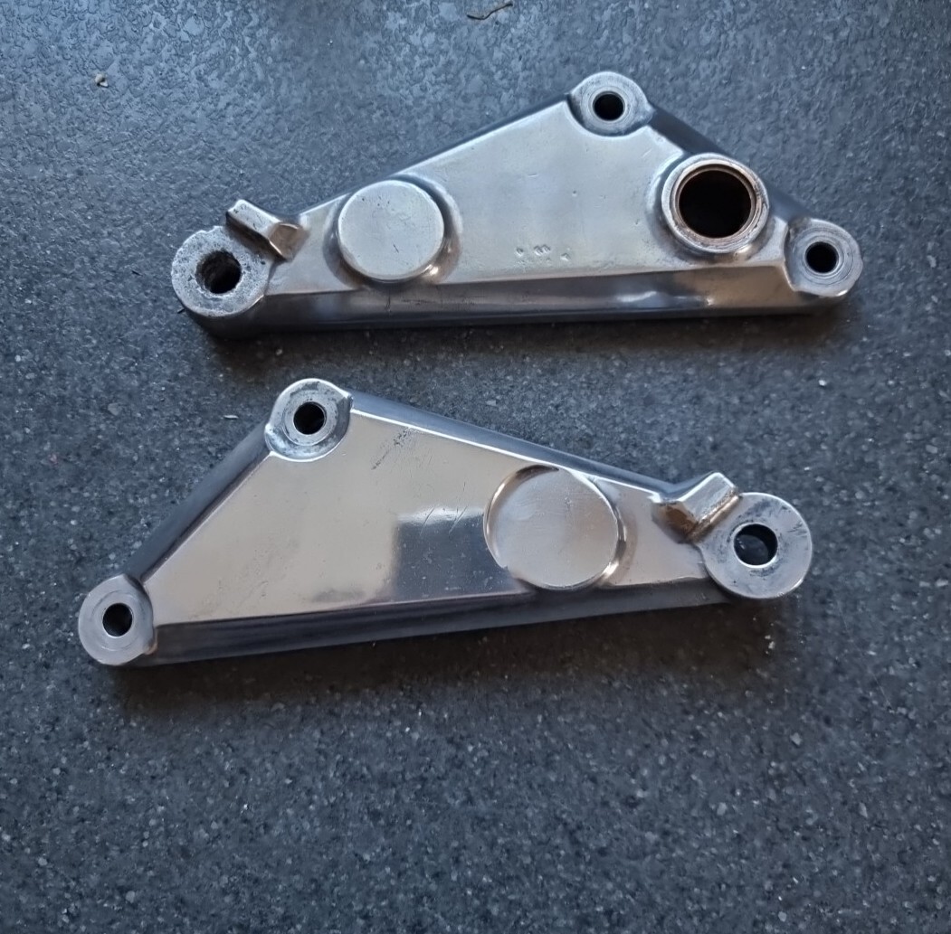 Kawasaki Z1000 KZ1000 ST E Shaft 1979-80 Rear Footpeg Hanger Set | eBay