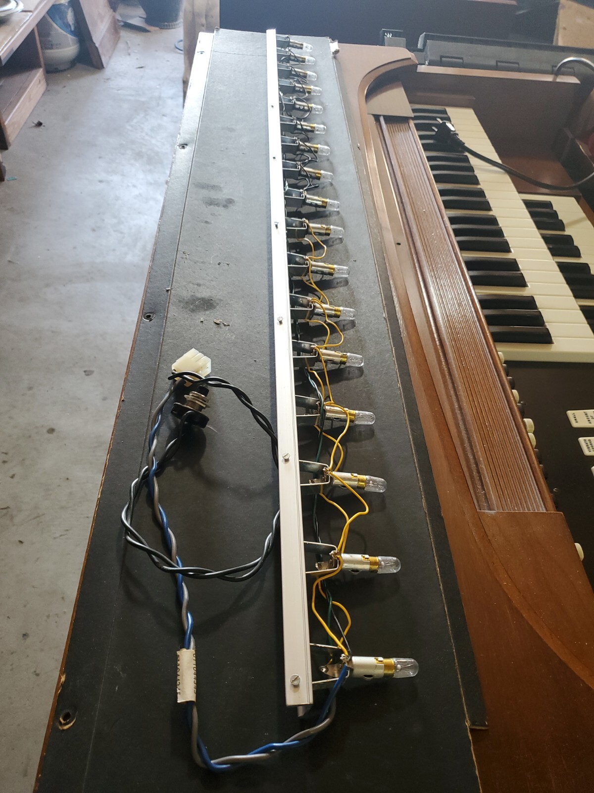 Vintage Hammond electric organ H-300 cabinet light fixture | eBay