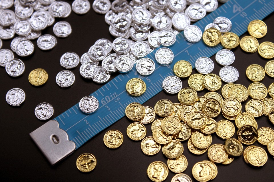 Mini Gold Coins 1:6 Scale 25, 50Pk for Diorama, Dollhouse Money, Pirate ...