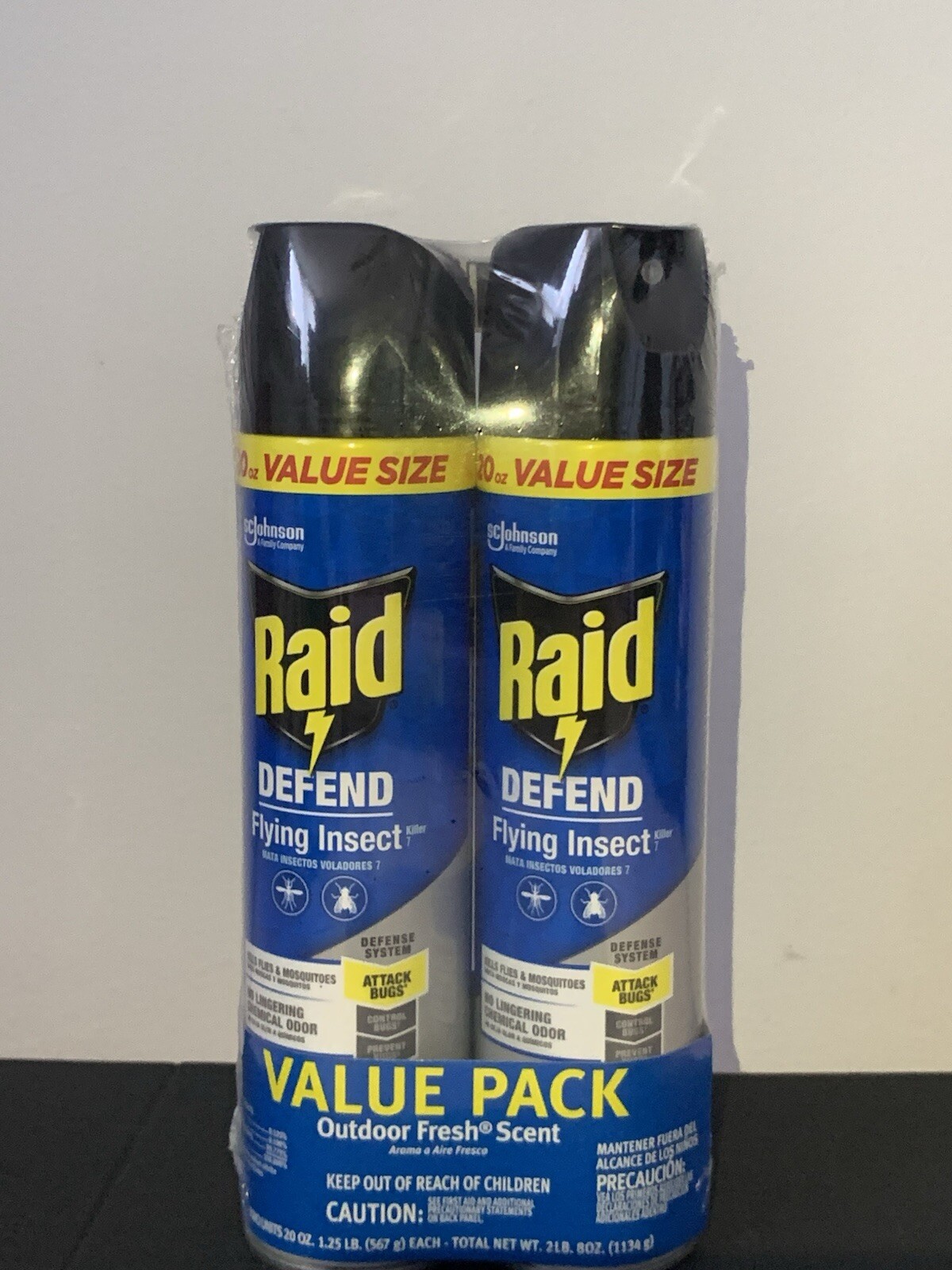 Raid Defend Flying Insect Killer, Kills Flies and Mosquitoes, 20 Oz ...