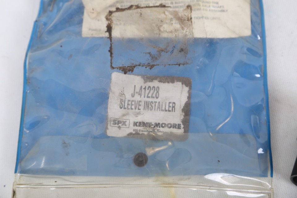 Kent-Moore J-41228 J-41228-1 Output Shaft Sleeve Installer 4T40E GM ...