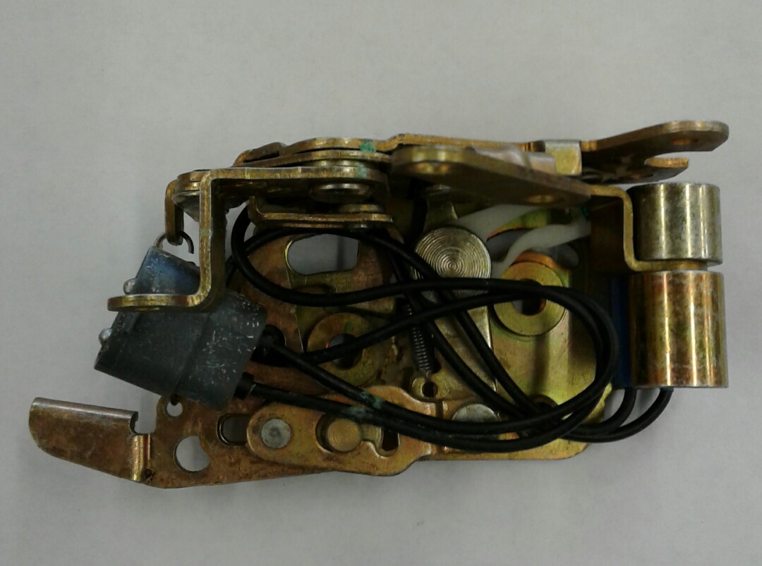 Original Saab 6956411 Door Lock Interior Right Rear. Item #1 in diagram ...