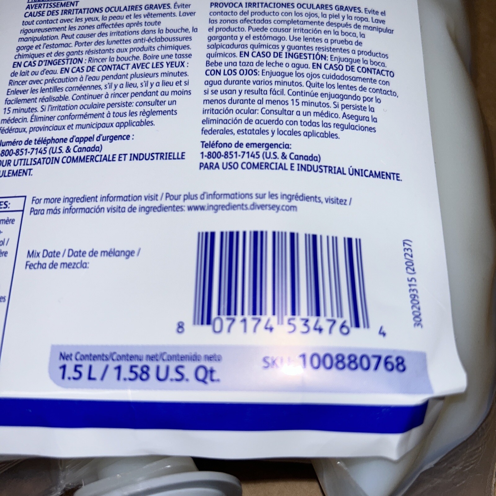 Diversey StandOut Durable Floor Finish, 1.5 Liter Pouch, 100880768, 4PK ...