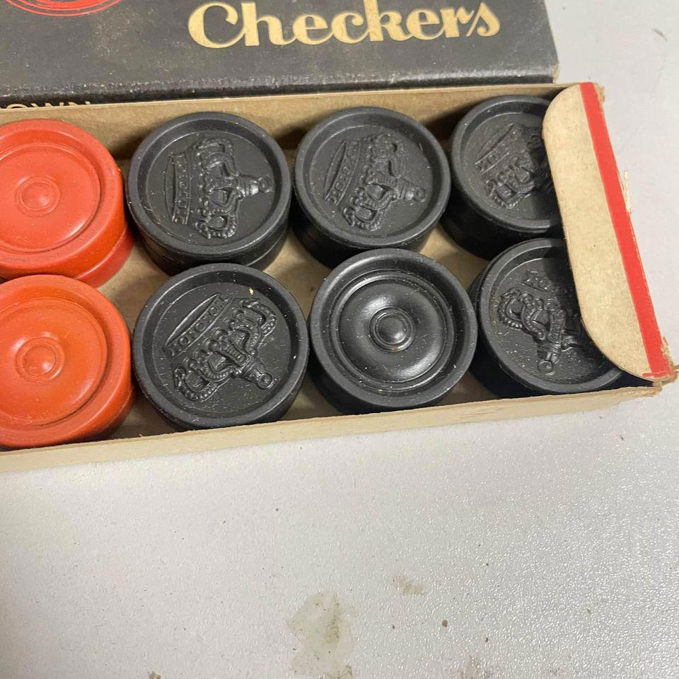 Vintage Crown checkers in original box 30 checkers red black - HLN | eBay