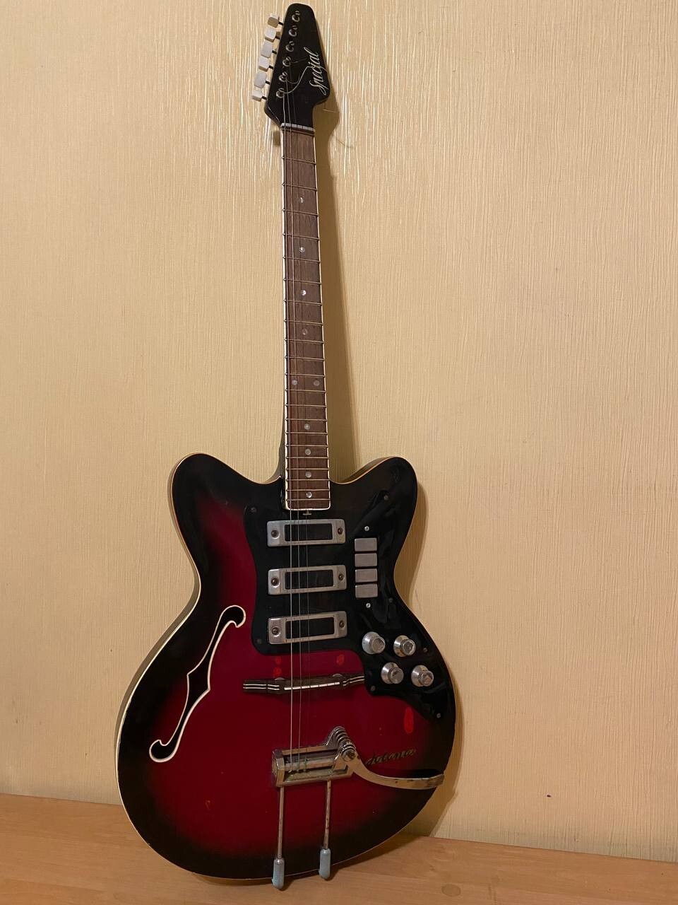 Jolana Special Electric Guitar 6 String Vintage and Rare | eBay