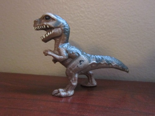 JURASSIC PARK T-REX HATCHLING ROBERT MULDOON BABY TYRANNOSAURUS REX ...