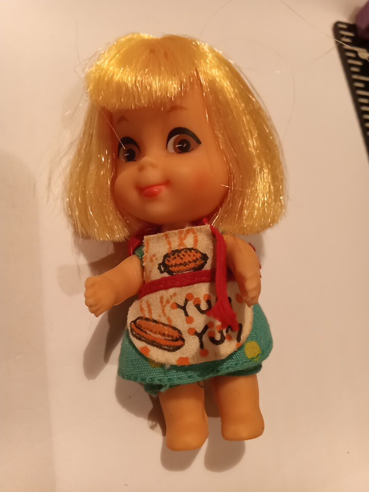 Little Kiddles Sizzle Friddle Cook Apron Outfit STORYBOOK 1967 Mattel ...