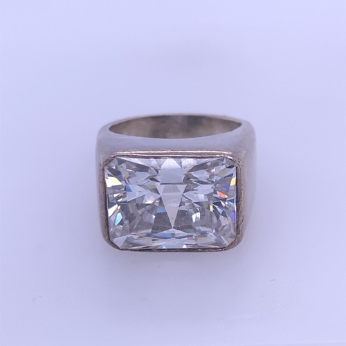 silver clear rectangular - Gem