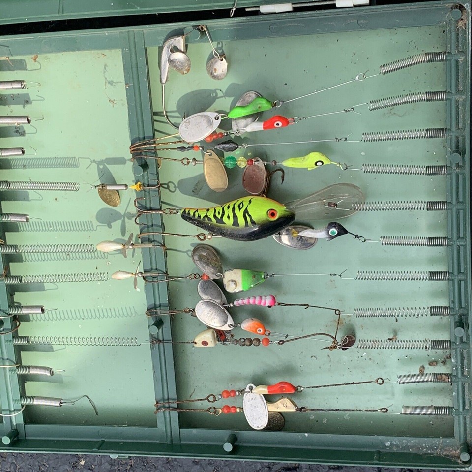 (75) Vintage Fishing Lures & Bait File Box - Spinnerbait Lures -HUGE ...