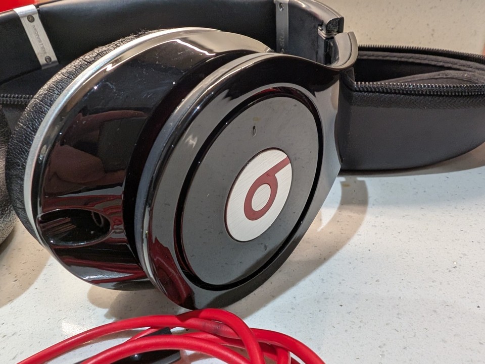 Beats by Dr. Dre Studio Wired Headband Headphones Black/Red - First ...