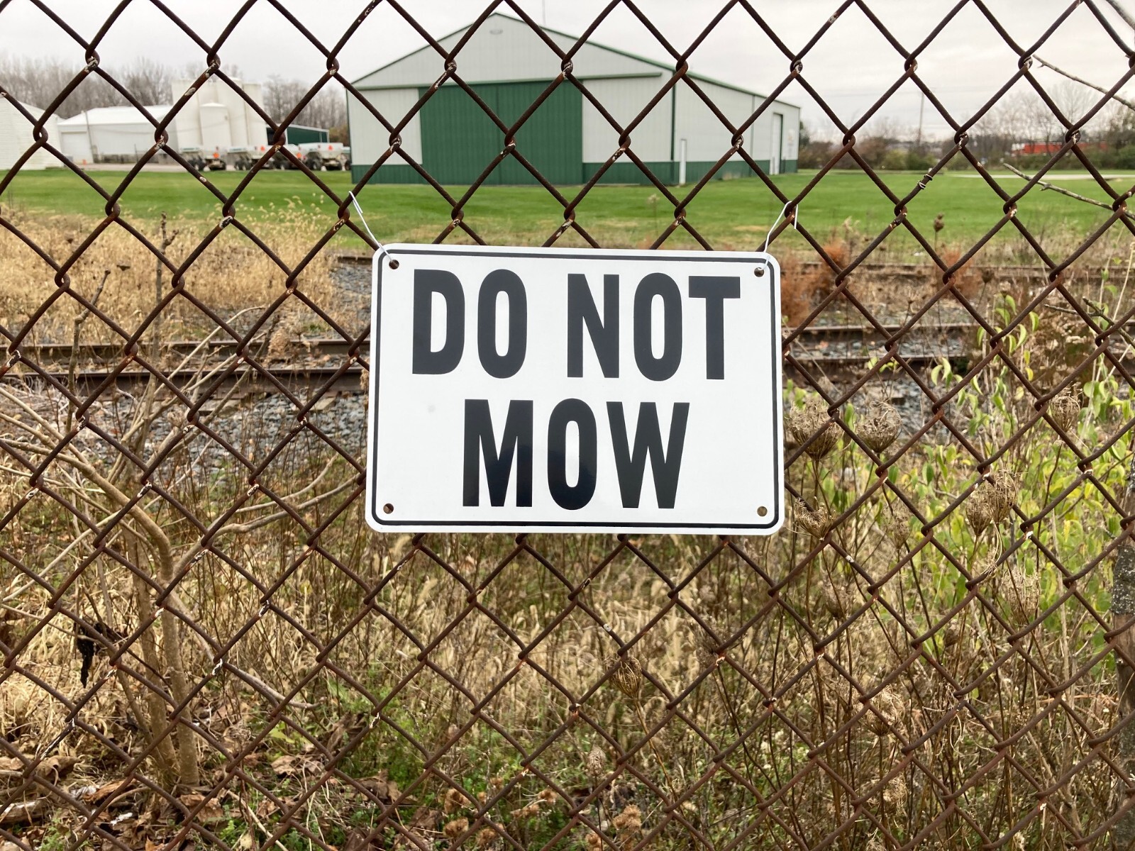"DO NOT MOW" Warning Sign - Heavy Weight Aluminum with Easy to Read ...