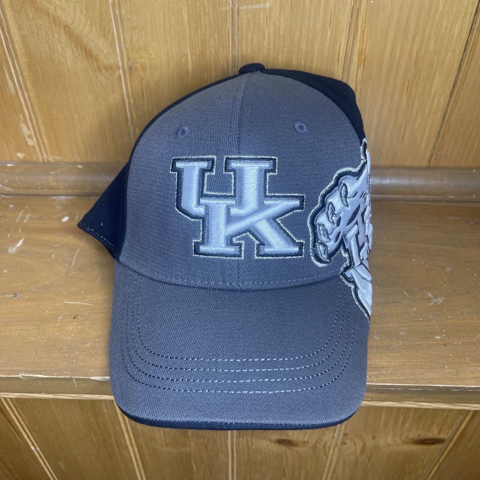 University of Kentucky Wildcats Hat Cap Mens Gray Black Logo Top of ...