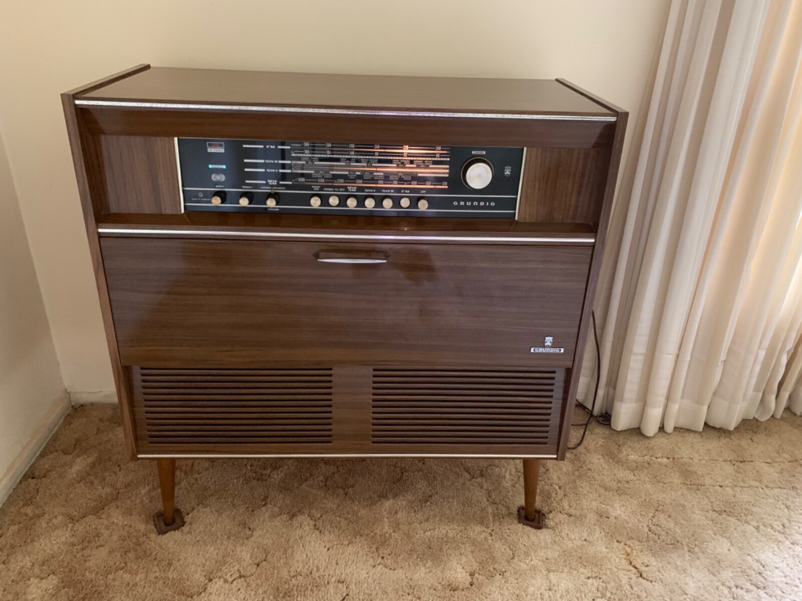 1950s GRUNDIG German Made Stereo Console Locarno 1/U..Tube Radio ...