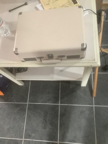 Heyday White Suitcase Record Player HTT45 BT IN/Out, Aux In, Phono | eBay