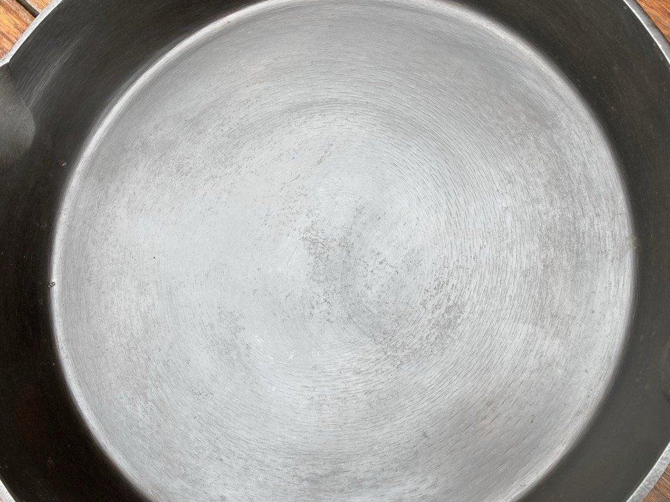 Raised Number #12 Cast Iron Skillet with Raised Initial Makers Marks | eBay