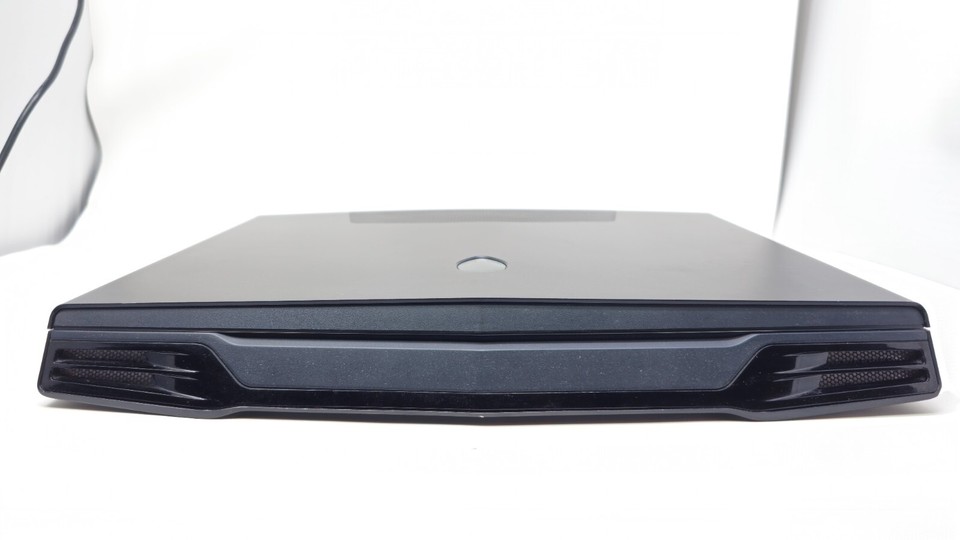 Alienware M17x R2 Laptop i7-720QM 1.60GHz, 8GB RAM, 160GB SSD, Radeon ...