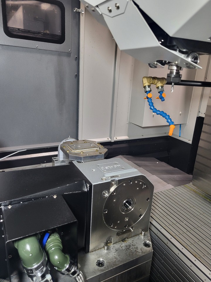Ugint UT-360D Vertical Drill and Tapping Center, VMC, (2) Pallet, 4th ...