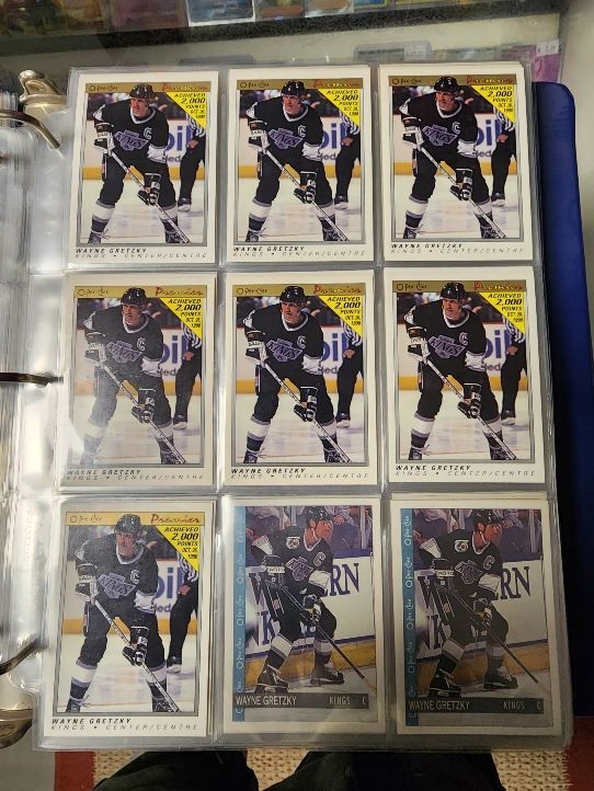 Huge Lot Wayne Gretzky Hockey Cards With Graded SGC 88 ROOKIE CARD.. | eBay