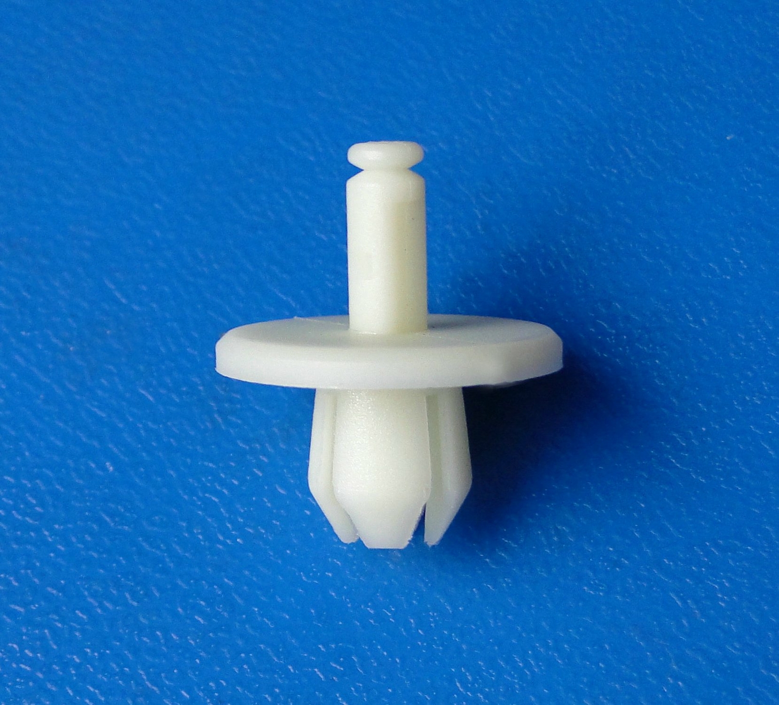 20pcs Fit BMW Body Equipment Vehicle Trim Expanding Rivet 07147213303 ...