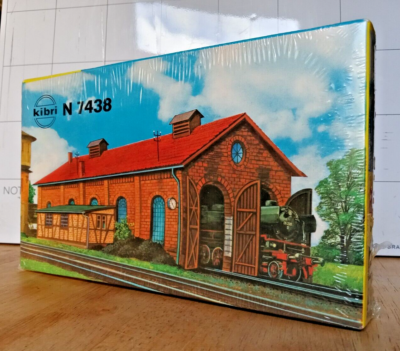 Railway Engine Shed Yard Faller FA120280 | HO Sheeds, Engine Houses,