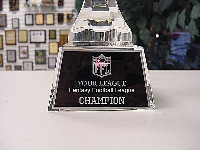 LARGE CRYSTAL FANTASY FOOTBALL FFL TROPHY SATIN LINED PRESENTATION BOX ...