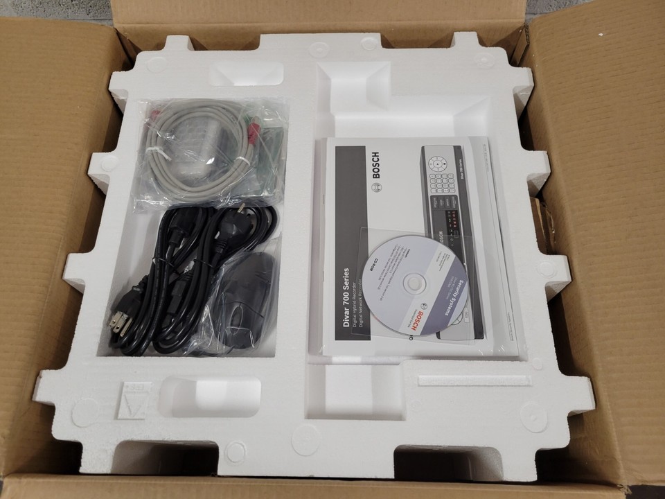 Bosch Divar 700 Series Digital Network 500GB HD Recorder DNR-753-16B050 ...