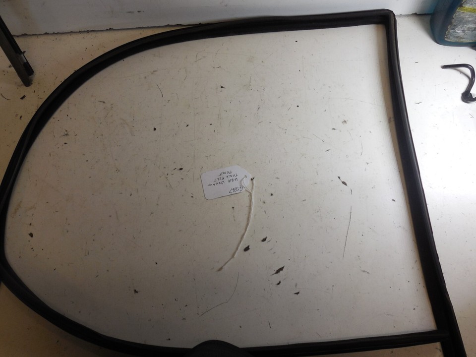 96-02 Mercedes E320 W210 Door Window Track Felt Front Right Rubber Seal ...