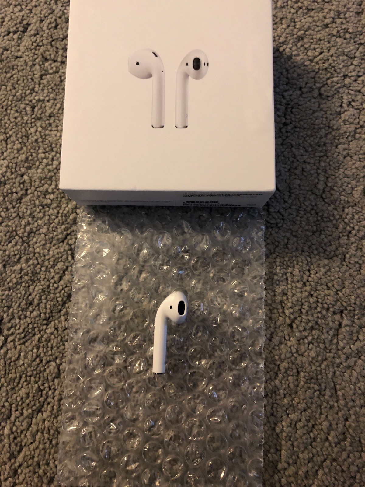 Apple AirPod Right Side Only Replacement 100 Authentic 1st apple-airpod-right-side-only-replacement-100-authentic-1st