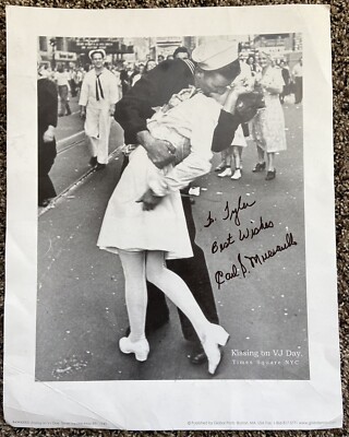 VJ Day Kiss Photo 11x14 Inch Signed By Carl Muscarello WWII Greta ...