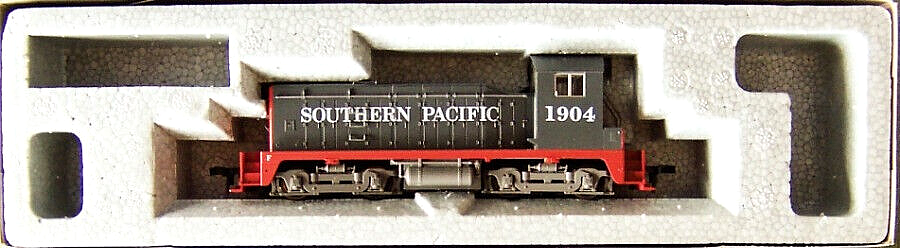 HO KATO 37-11B SOUTHERN PACIFIC EMD NW2 Diesel Switcher Locomotive ...
