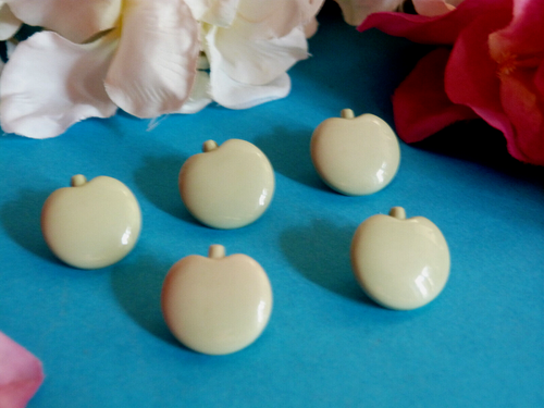 281B Lovely Buttons " Apple D'Api " Green Tender Lot Of 5 Buttons Ép ...