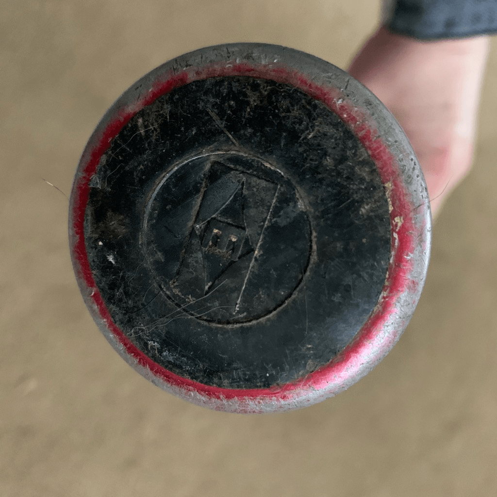 Easton Model SE911 2 1/4” Dia. 34 In. 28 Oz. Game Loaded Red Softball ...