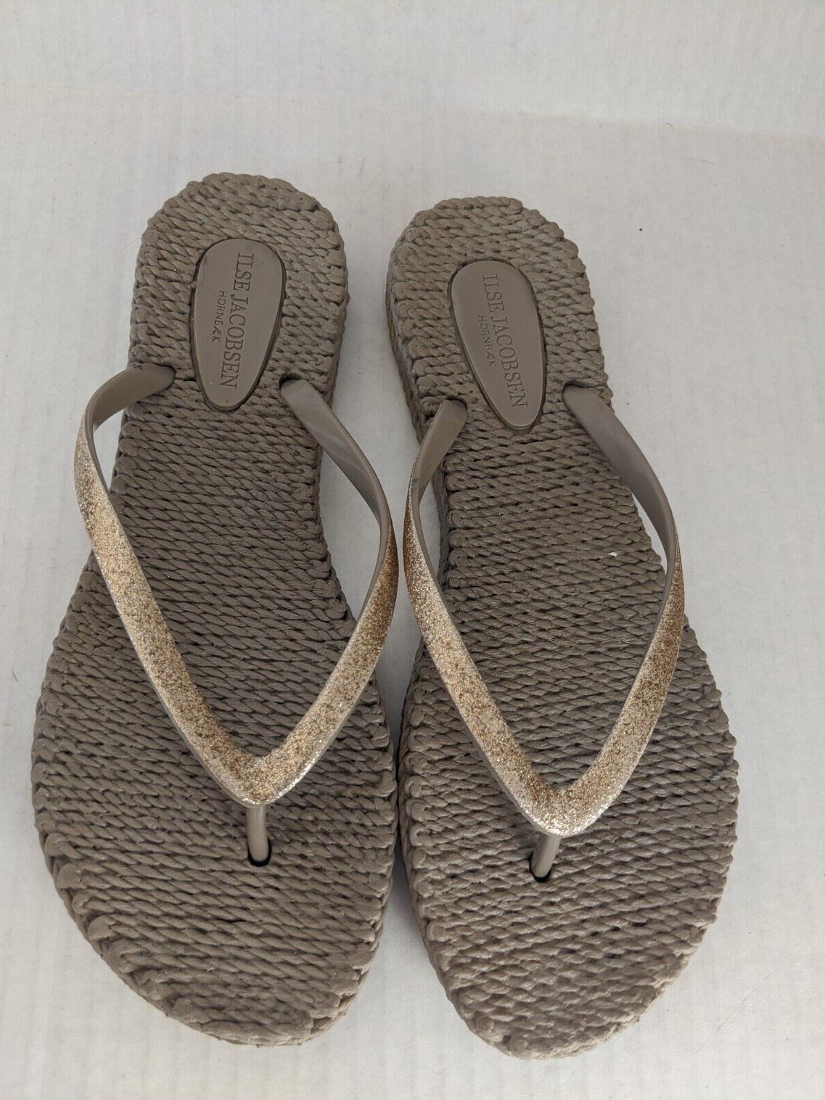ILSE JACOBSEN Gold Flip Flops with Glitter Size 10.… - Gem