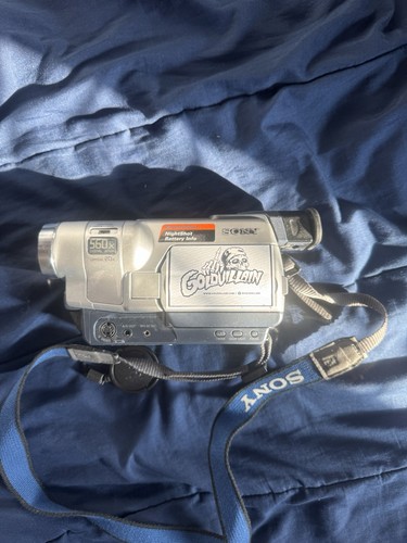 Sony Handycam CCD-TRV318 Video Hi-8 560X Digital Zoom Camcorder Please ...