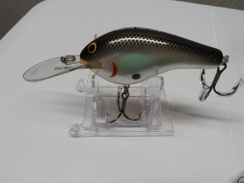 Bagley db-3 long cast balsa wood bass fishing crankbait lure orange ...