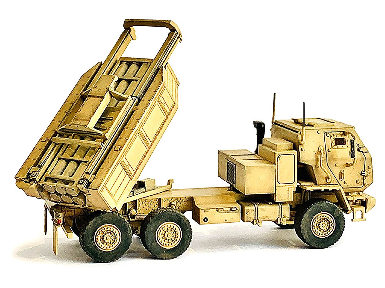 US M142 HIMARS ROCKET SYSTEM DESERT CAMO 1/72 SCALE BY DRAGON MODELS ...