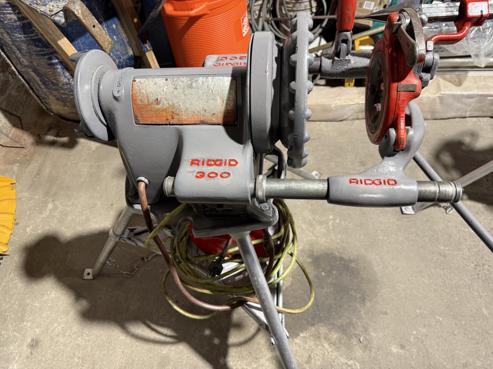 RIDGID 300 PIPE THREADER WITH DIE & OILER *VIDEO** | eBay