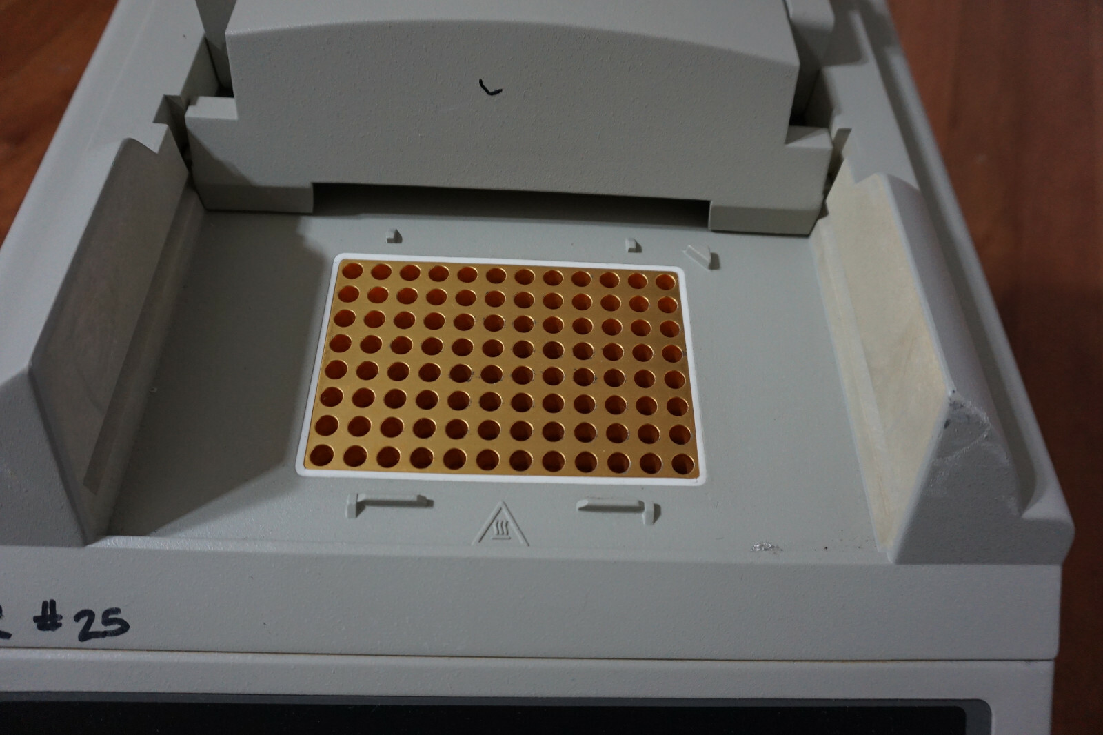 ABI Applied Biosystems GeneAmp PCR 9700 96-Well cycler thermocycler ...