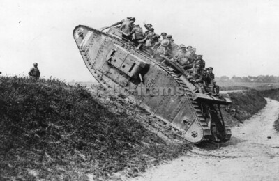 PICTURE PHOTO WW1 TANK CROSS THE OBSTACLE 7167 | eBay
