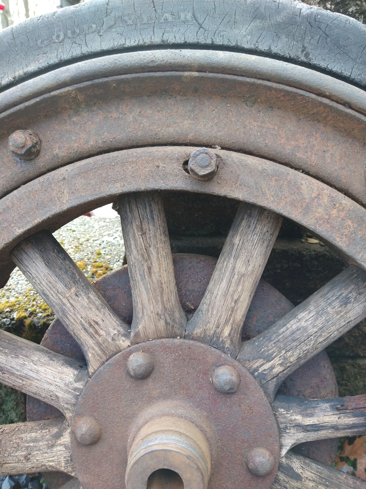 2-1925 1926 1927 Model T Ford TT Truck 20" REAR WOOD SPOKE WHEEL / HUB ...